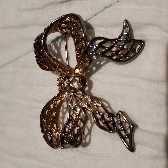 Jewelry | Vintage Bow Pin | Poshmark